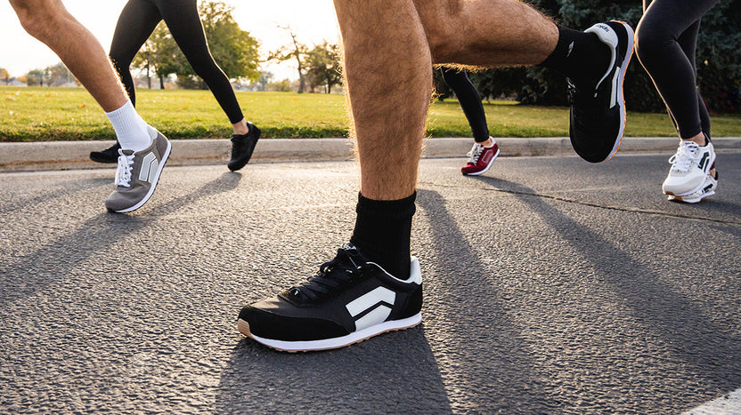 RUNNER V1 Varsity White – Splay Shoes